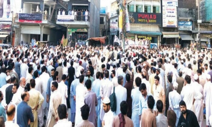 Mingora Bazaar echoed with "we want peace in Swat" - The Asian Mirror